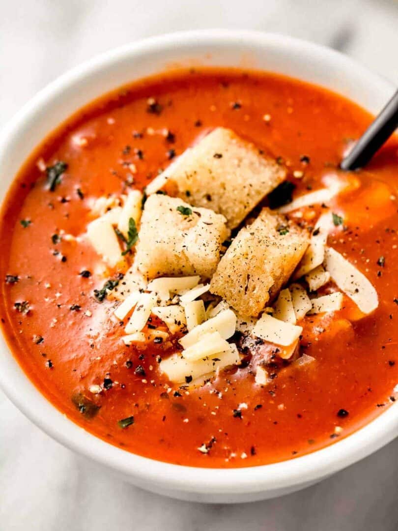 Easy Tomato Soup Recipe - Little Spoon Farm