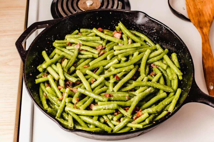 Green Beans with Bacon Recipe - Little Spoon Farm