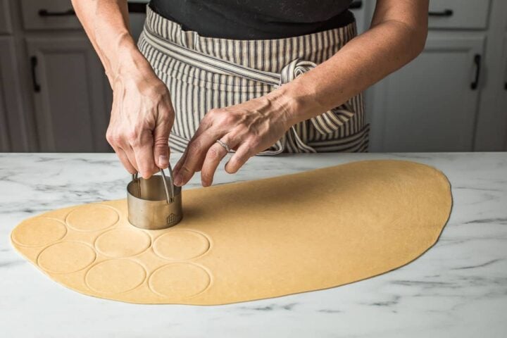 How to Make How to Make Cheese Tortellini - Little Spoon Farm