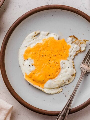 How to Make Perfect Over Hard Eggs - Little Spoon Farm