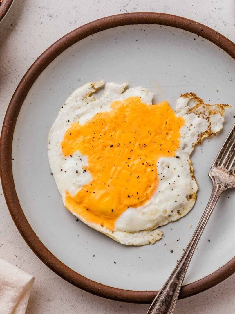 How to Make Perfect Over Hard Eggs - Little Spoon Farm