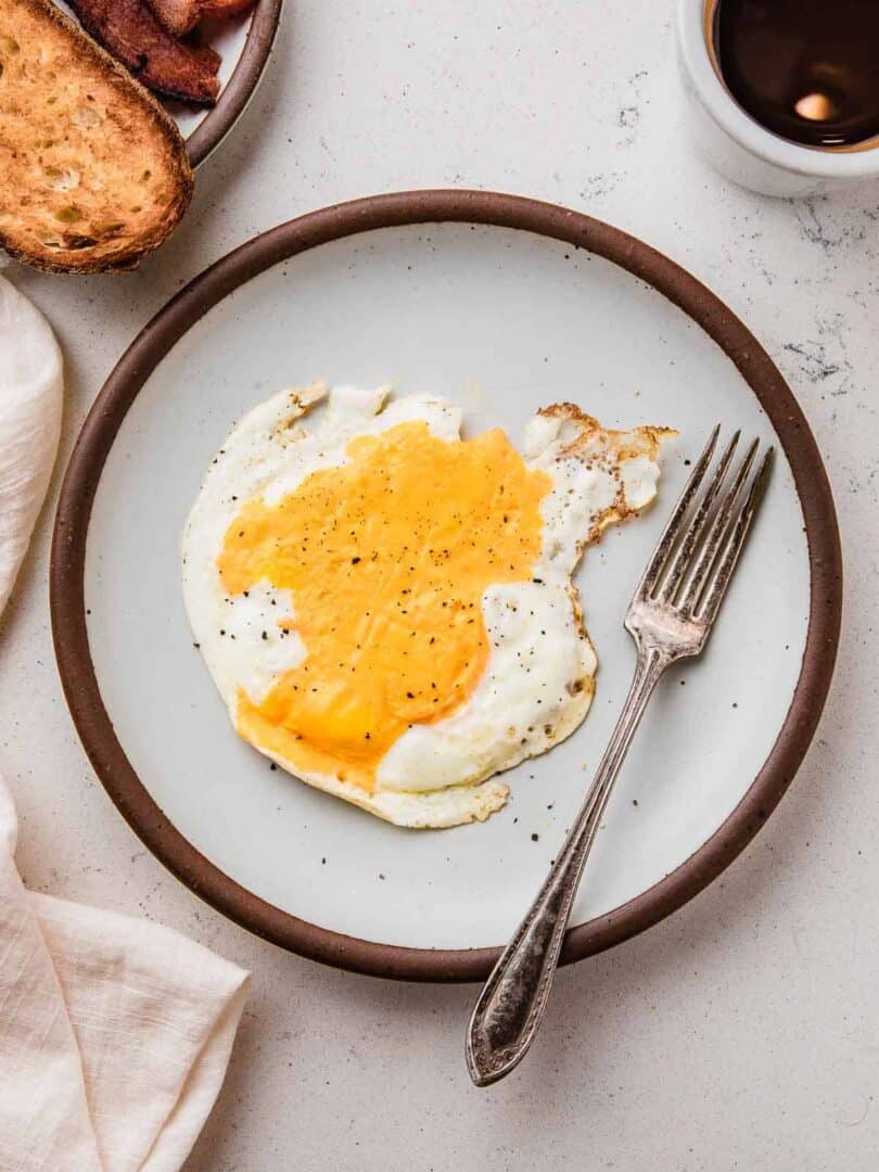 How to Make Perfect Over Hard Eggs - Little Spoon Farm