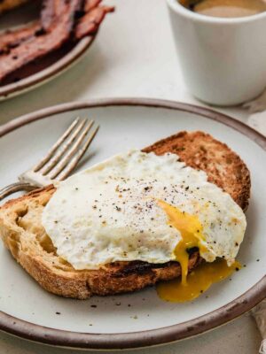 How to Make Perfect Over-Easy Eggs - Little Spoon Farm