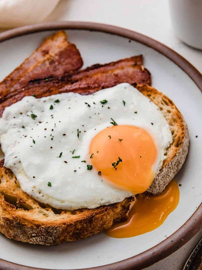How to Make Perfect Sunny-Side-Up Eggs - Little Spoon Farm